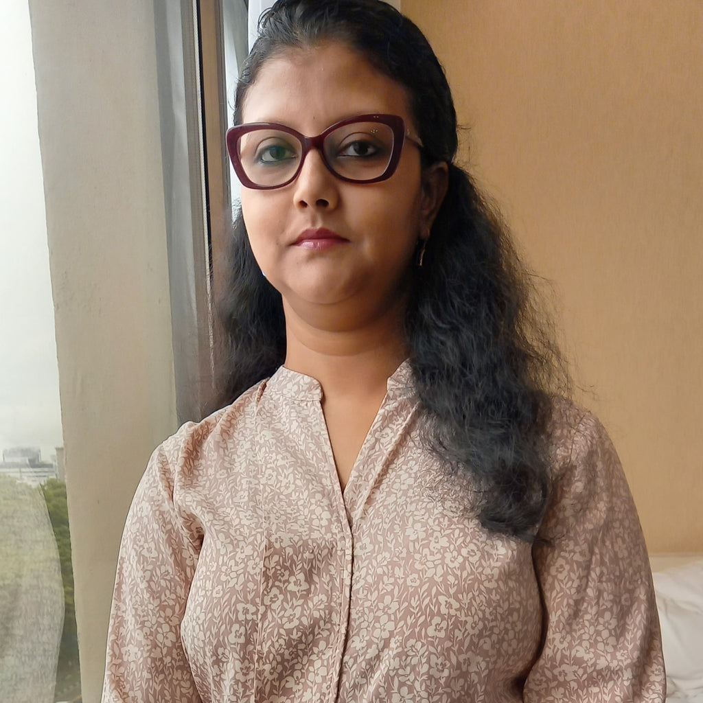 Shubhra Das: Nature’s Harmony Captured on Canvas | Artazzle